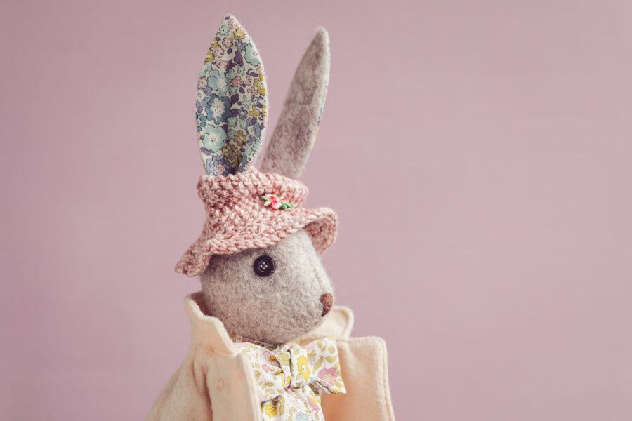 Luna’s Knitted Hat Pattern - CoolCrafting