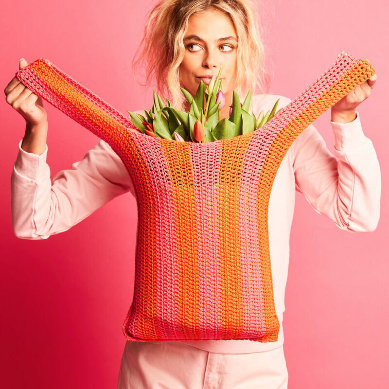 Stripey Shopper Crochet Kit - Gift of Stitch - CoolCrafting